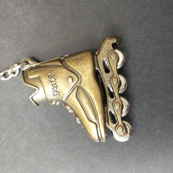 Nire | Other | Vintage Metal Nire Skate Rollerblade Keychain | Poshmark